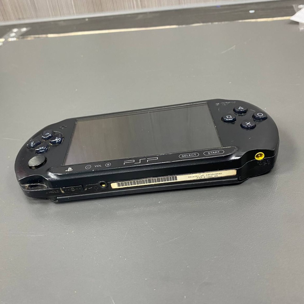 Pre-owned Sony PSP-E1003-black-without charger/box - Own4Less